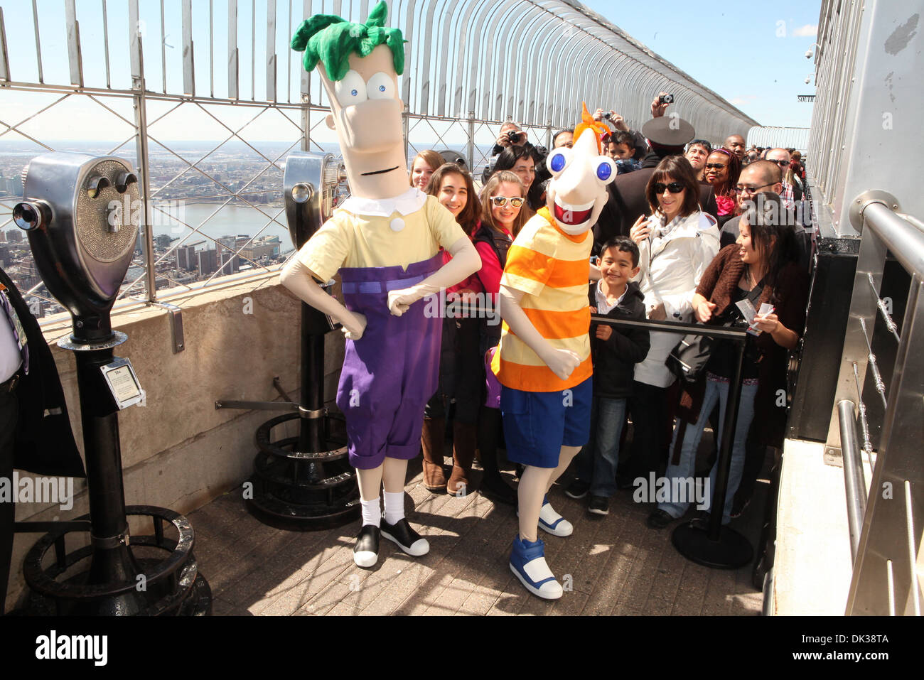 Phineas and Ferb Disney's 'Phineas and Ferb' visit Empire State ...