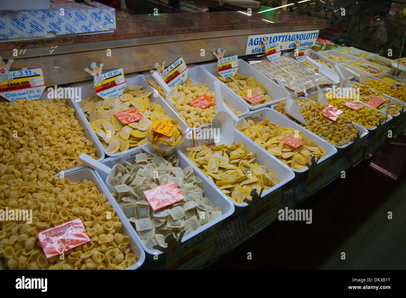 How to make fresh pasta hi-res stock photography and images - Alamy
