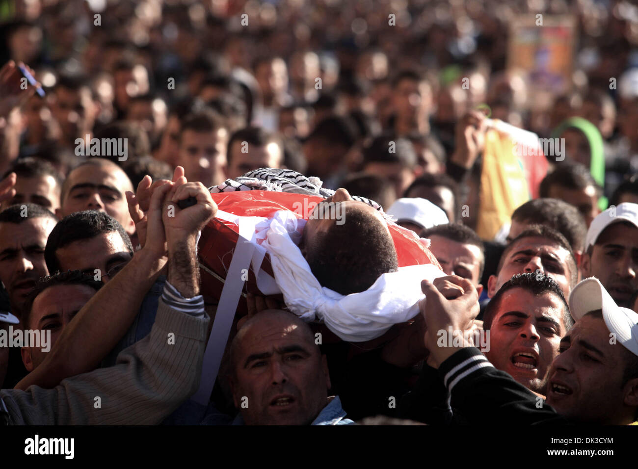 Yarkon cemetery hi-res stock photography and images - Alamy