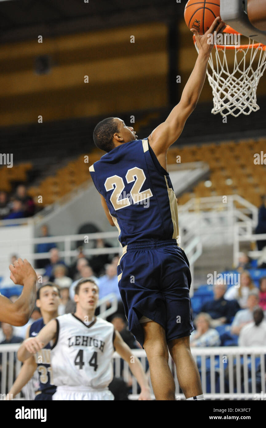 Roberts advance hi-res stock photography and images - Alamy