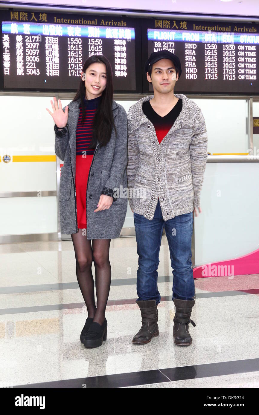 Taipei, Taiwan. 30th Nov, 2013. Japanese actor Yuya Yagara and actress ...
