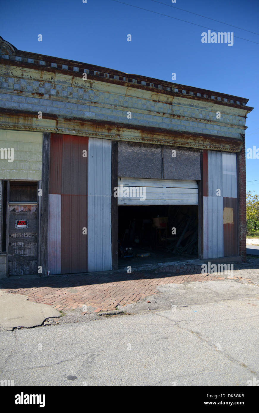 Route 66 - old building in Galena, Kansas, decaying Stock Photo - Alamy