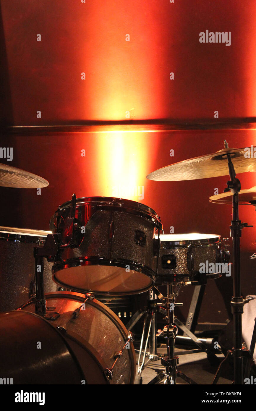 Drum set hi-res stock photography and images - Alamy