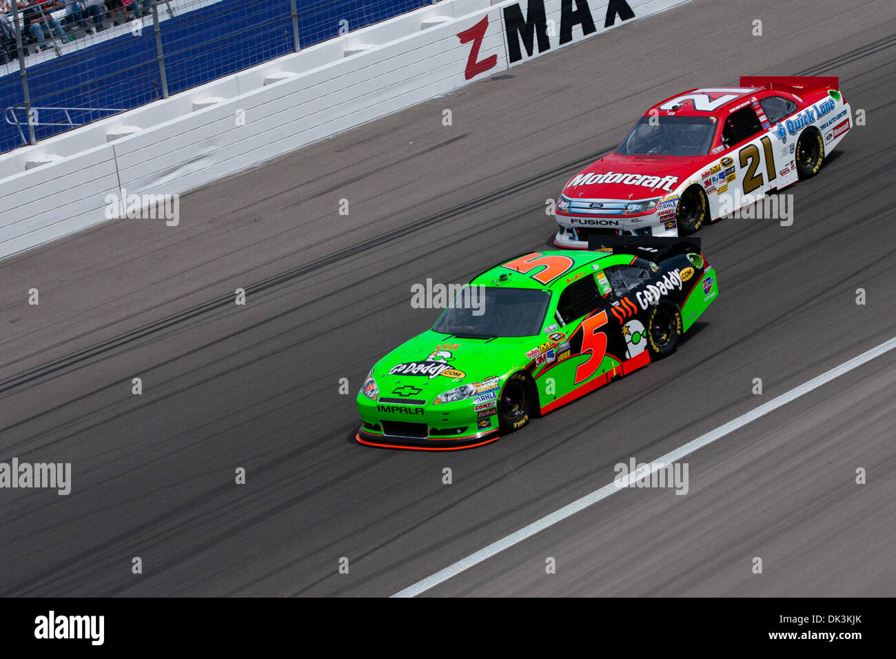 Mar. 6, 2011 - Las Vegas, Nevada, U.S - Mark Martin, driver of the #5 ...