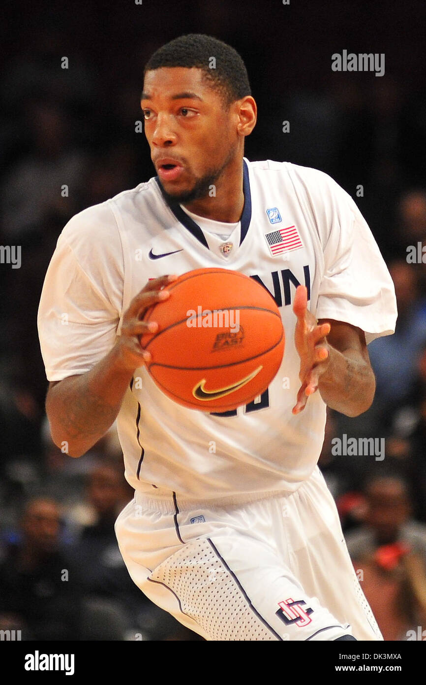 Uconn mens basketball hi-res stock photography and images - Alamy
