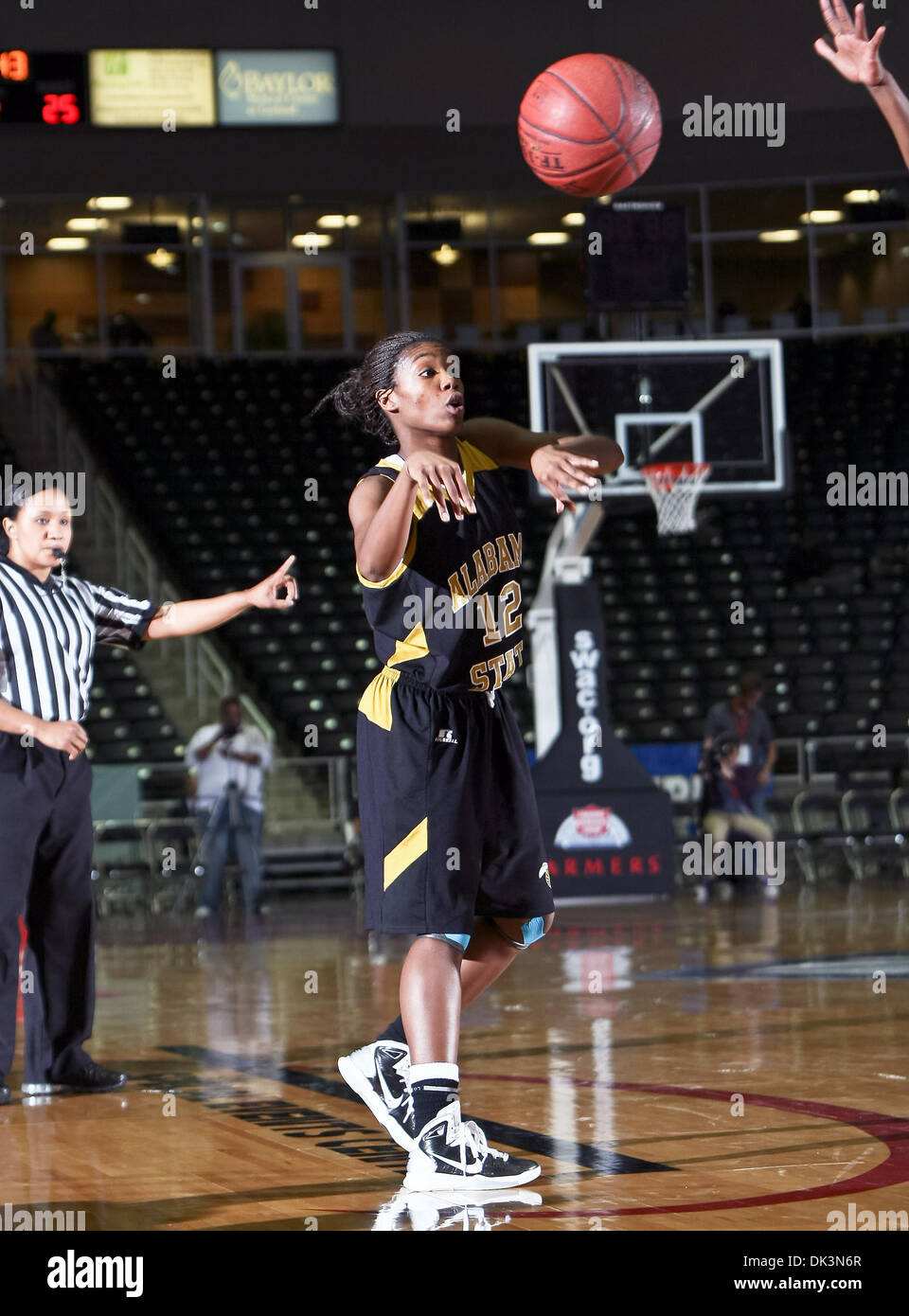 Alabama state lady hornets hi-res stock photography and images - Alamy