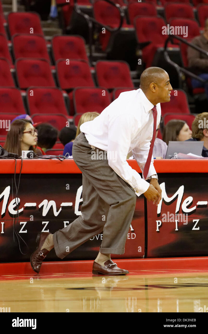 Head coach rodney terry hi-res stock photography and images - Alamy
