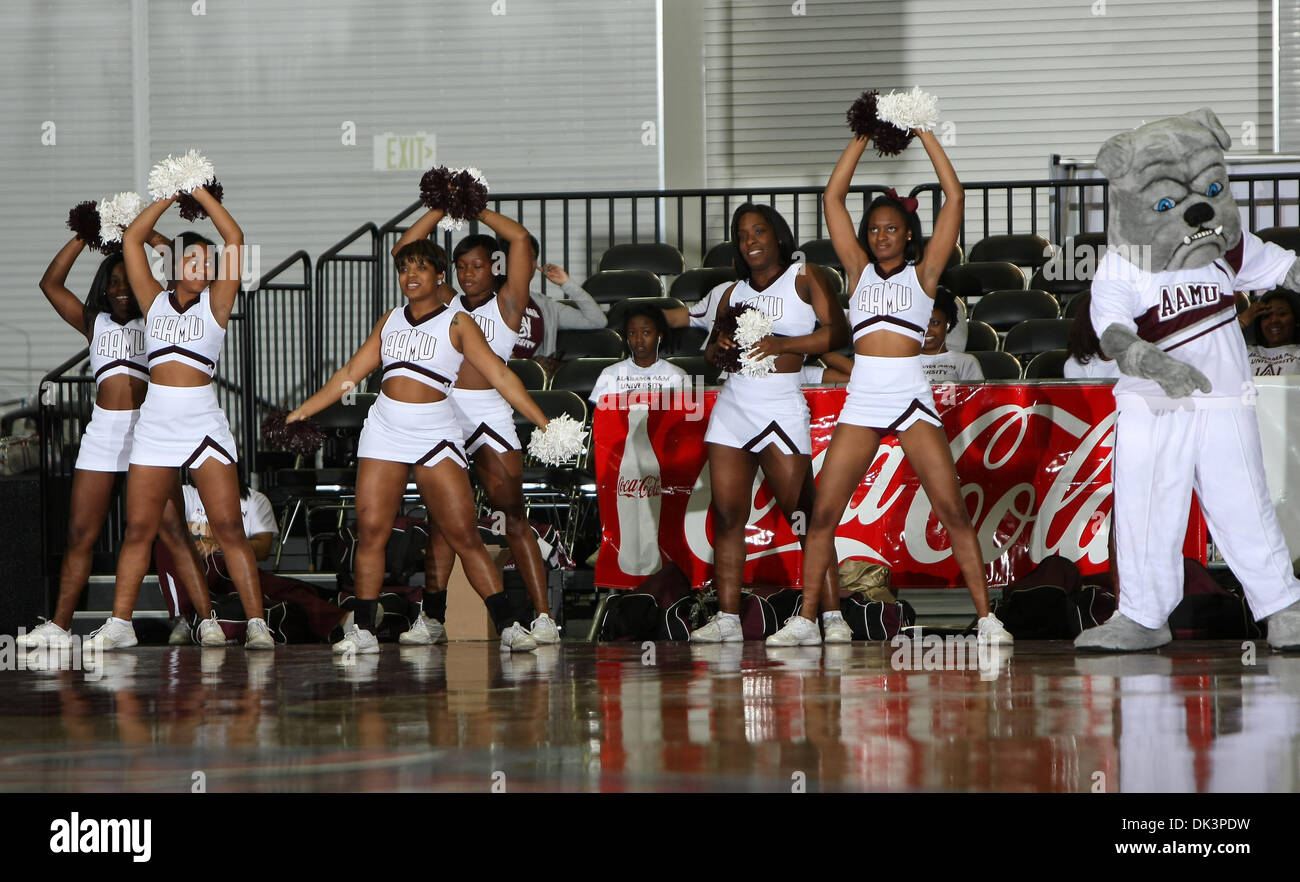 A&m cheerleaders hi-res stock photography and images - Alamy