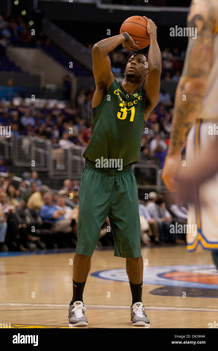 Mar. 10, 2011 - Los Angeles, California, U.S - Oregon Ducks forward ...