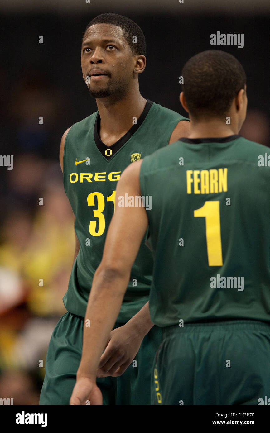 Mar. 10, 2011 - Los Angeles, California, U.S - Oregon Ducks forward ...
