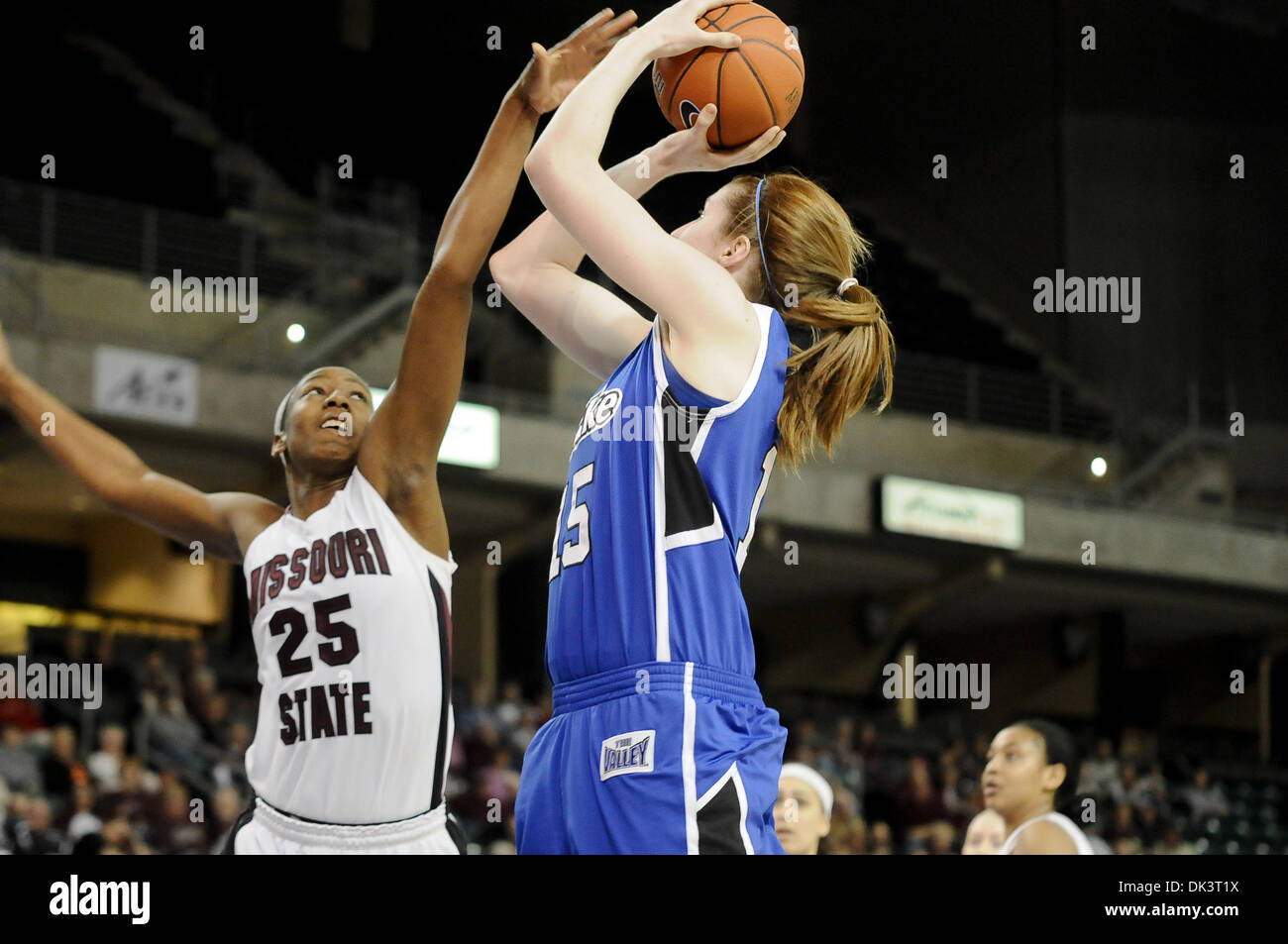 Mar. 11, 2011 - St. Charles, Missouri, U.S - Drake's Rachael Hackbarth ...