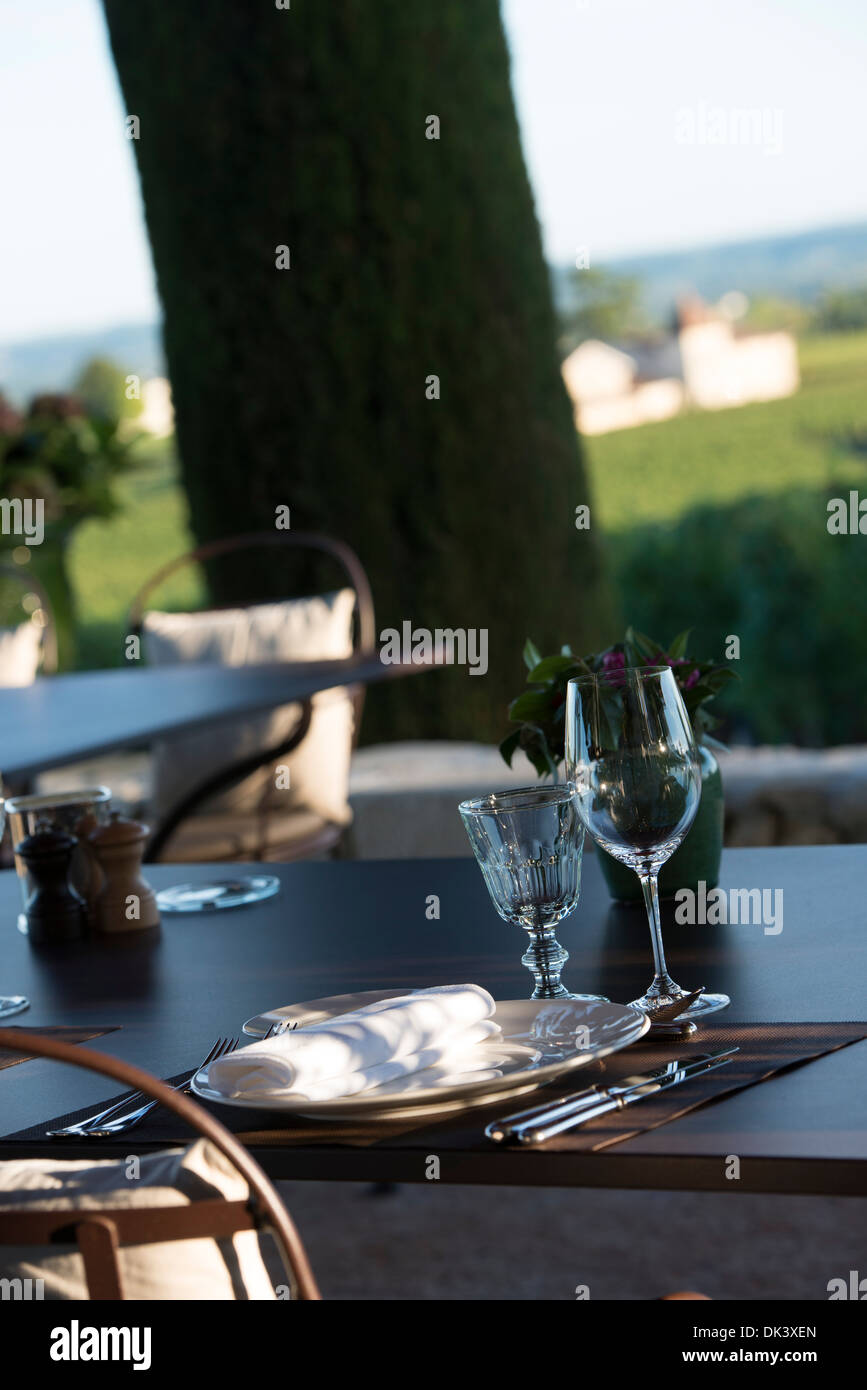 Restaurant luxury terrace hi-res stock photography and images - Alamy