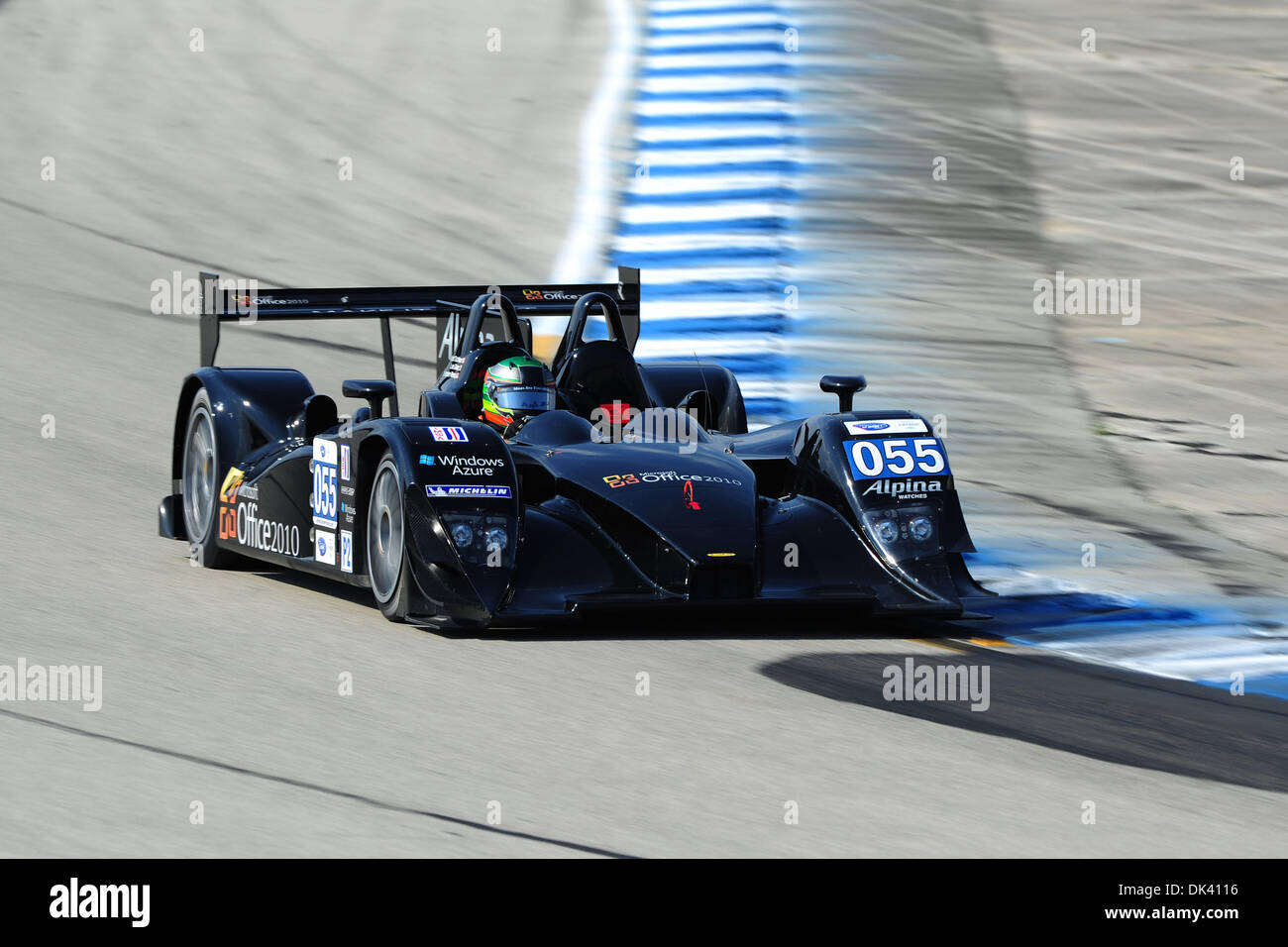 Lola testing hi-res stock photography and images - Alamy
