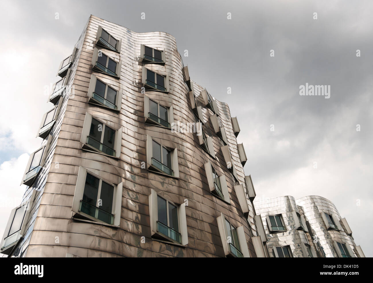 modern office building in dusseldorf, germany Stock Photo - Alamy