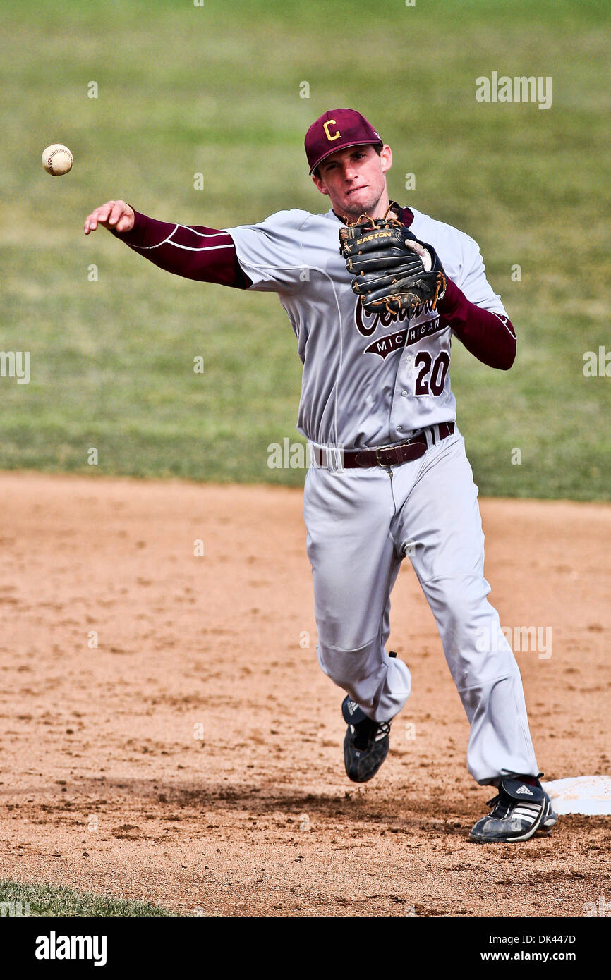 Mar. 19, 2011 - Columbia, Missouri, U.S - CMU's Robbie Harman (20 ...