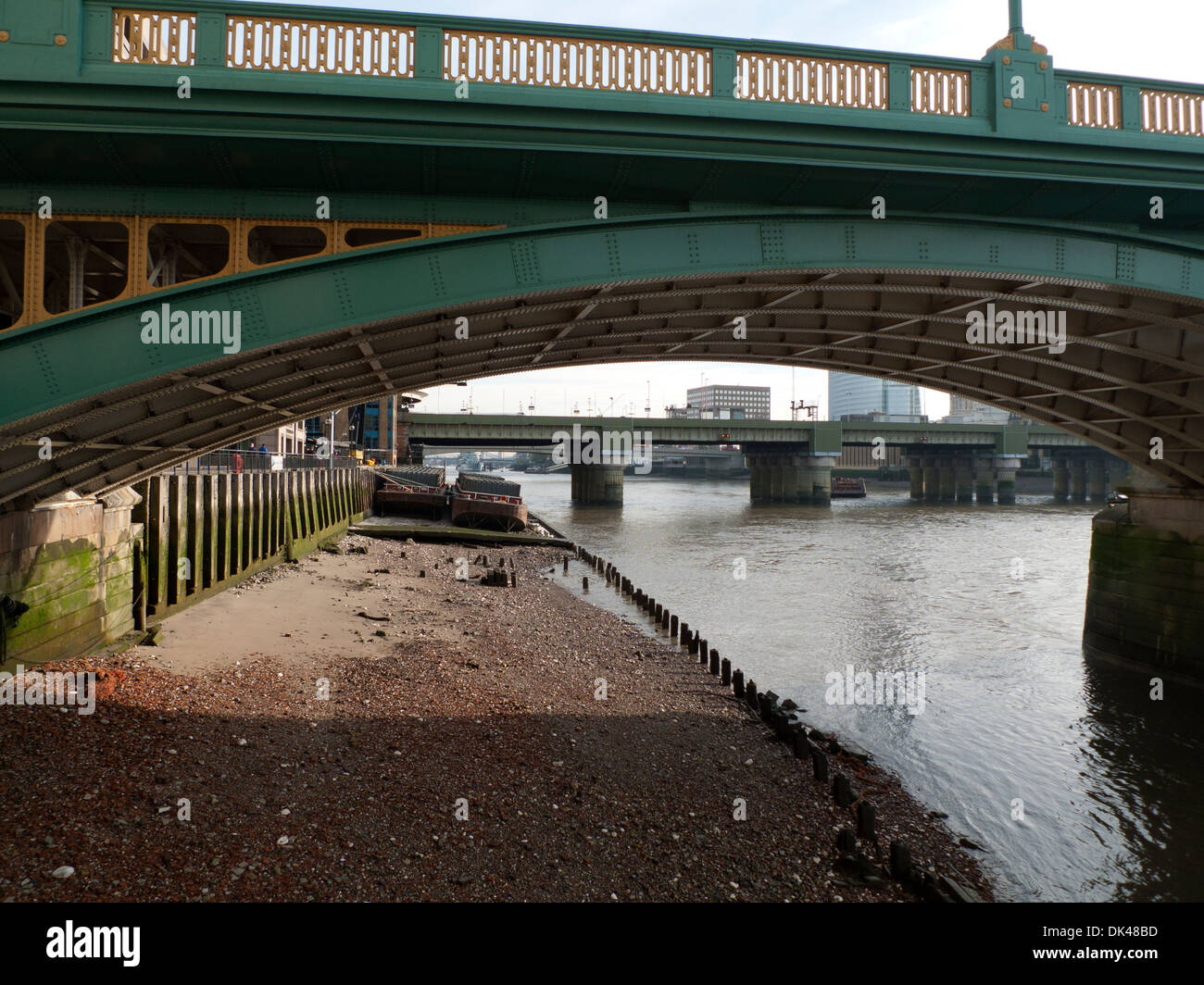 Southwark Bridge Stock Photos & Southwark Bridge Stock Images - Alamy