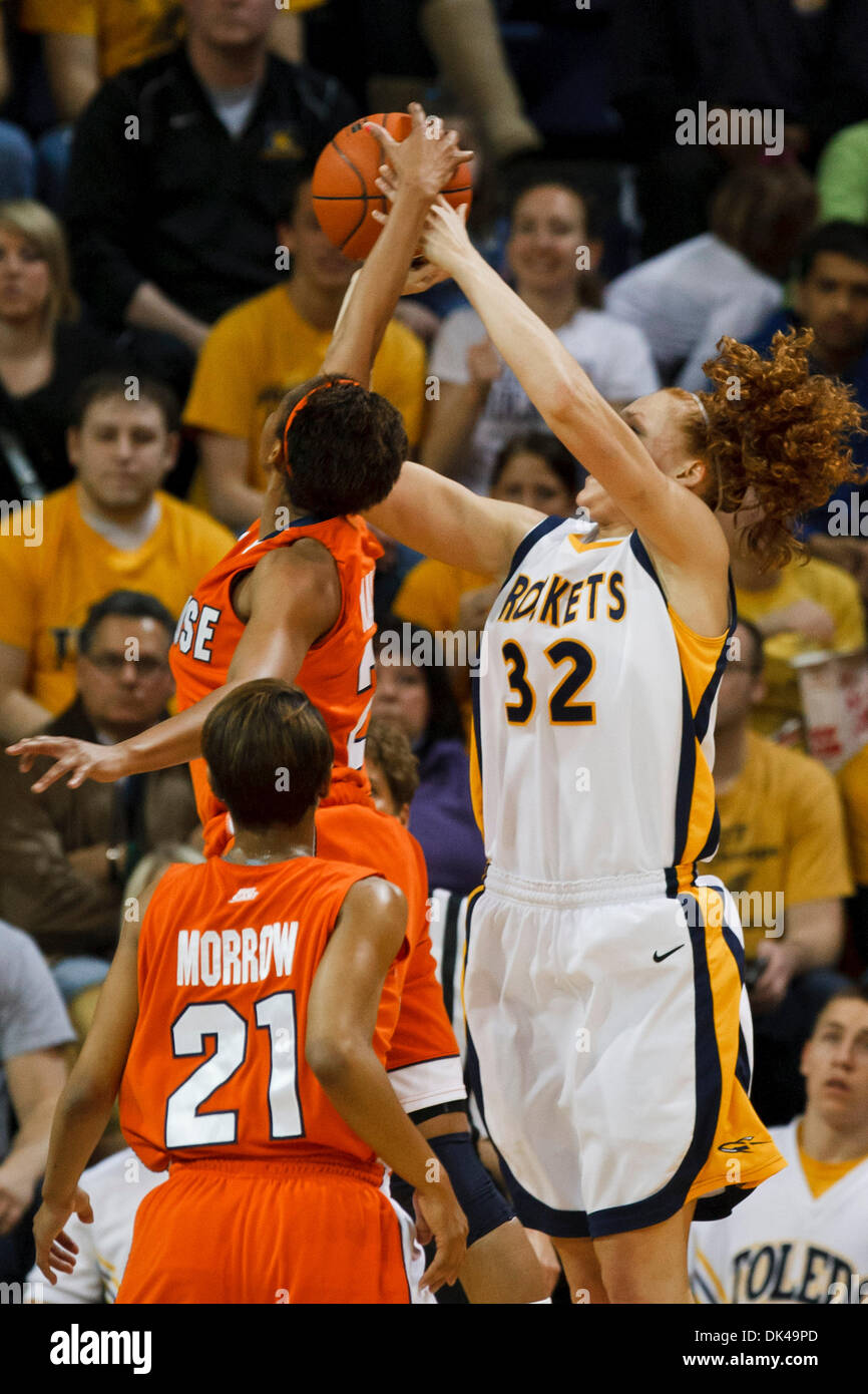 Mar. 27, 2011 - Toledo, Ohio, U.S - Toledo forward Melissa Goodall (#32 ...