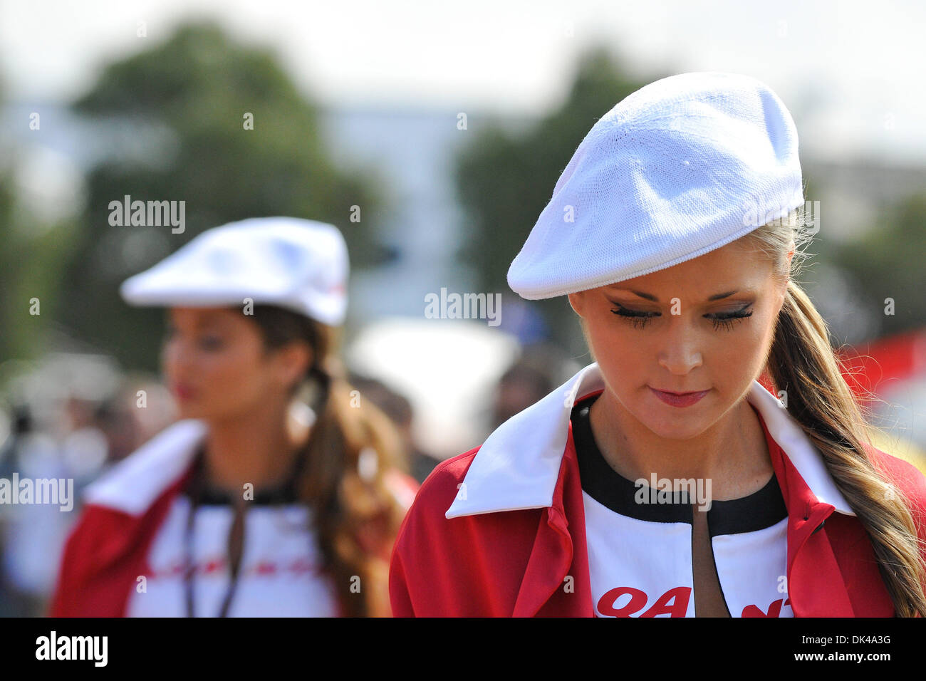 Grid girls australian grand prix albert park hi-res stock photography ...