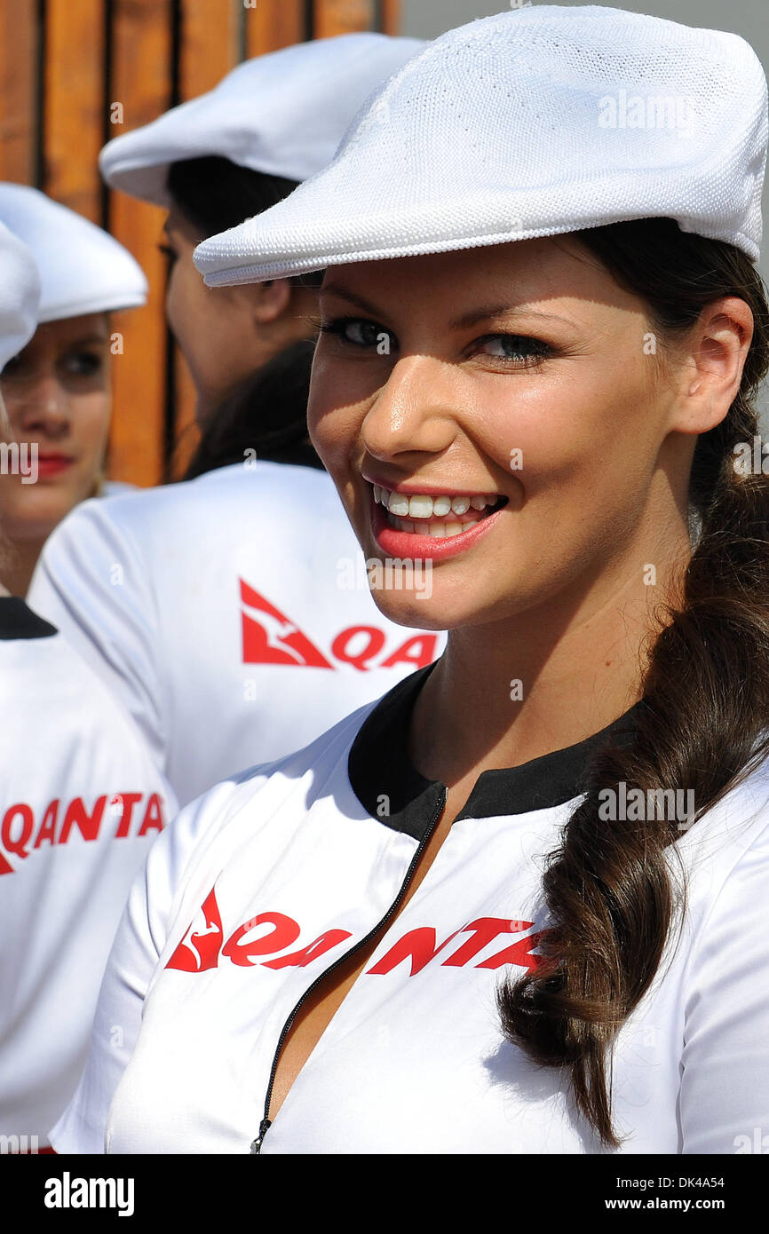 Grid girls australian grand prix albert park hi-res stock photography ...