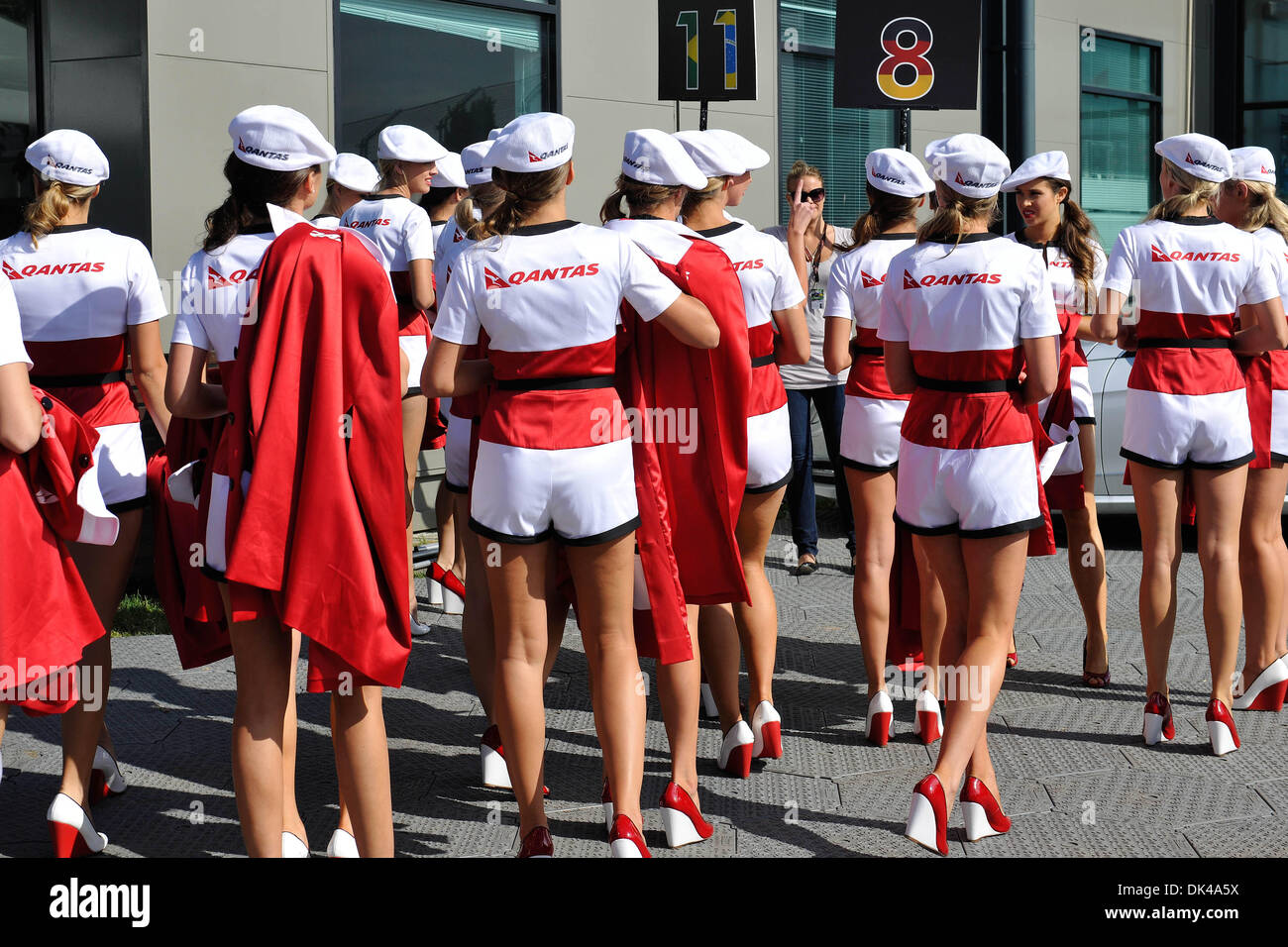 Grid girls australian grand prix albert park hi-res stock photography ...