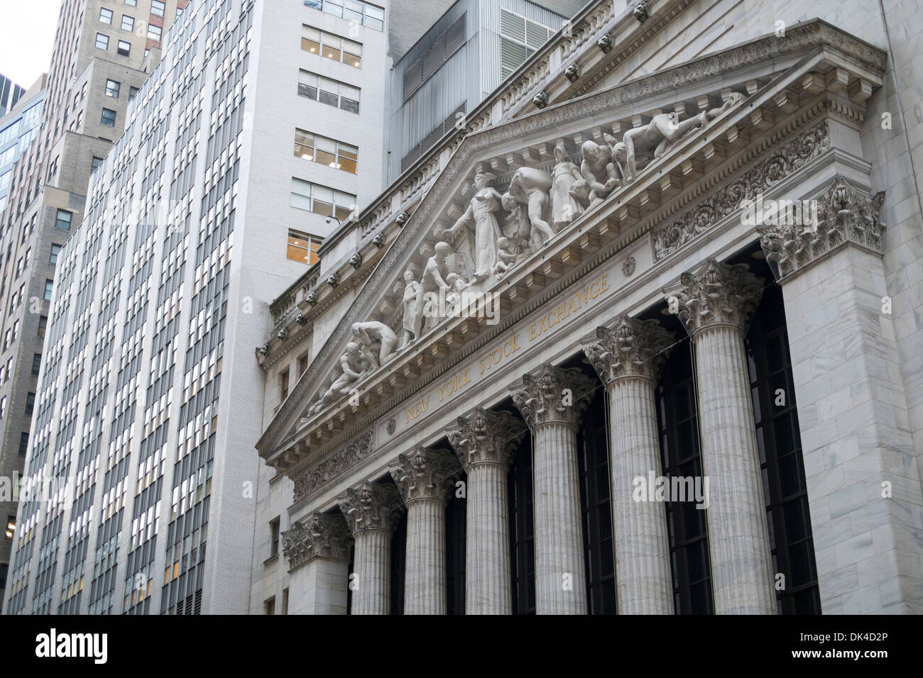 NEW YORK, US - NOVEMBER 22: Facade of the New York Stock Exchange ...