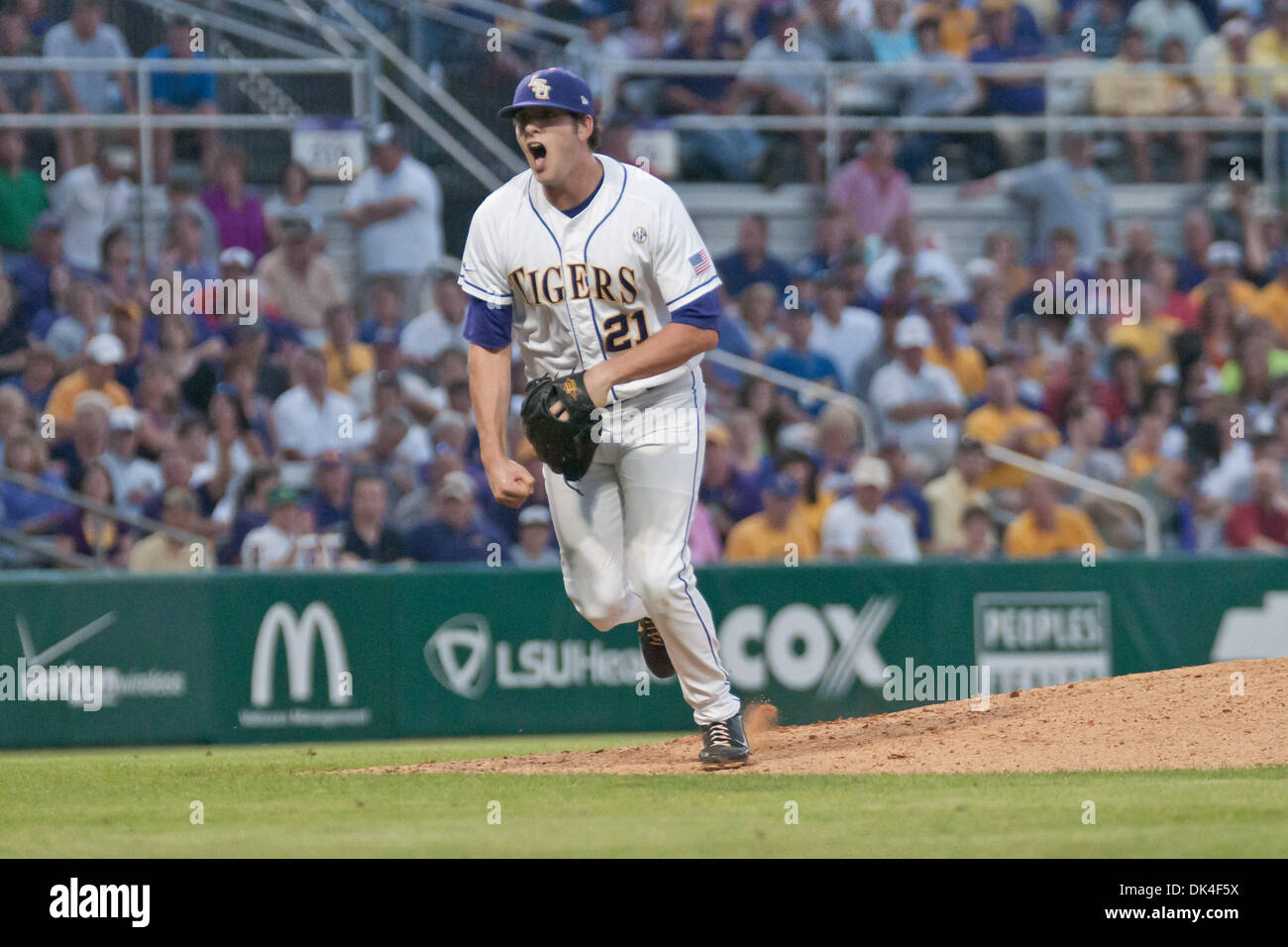 Lsu _16 of 21_ jpg hi-res stock photography and images - Alamy