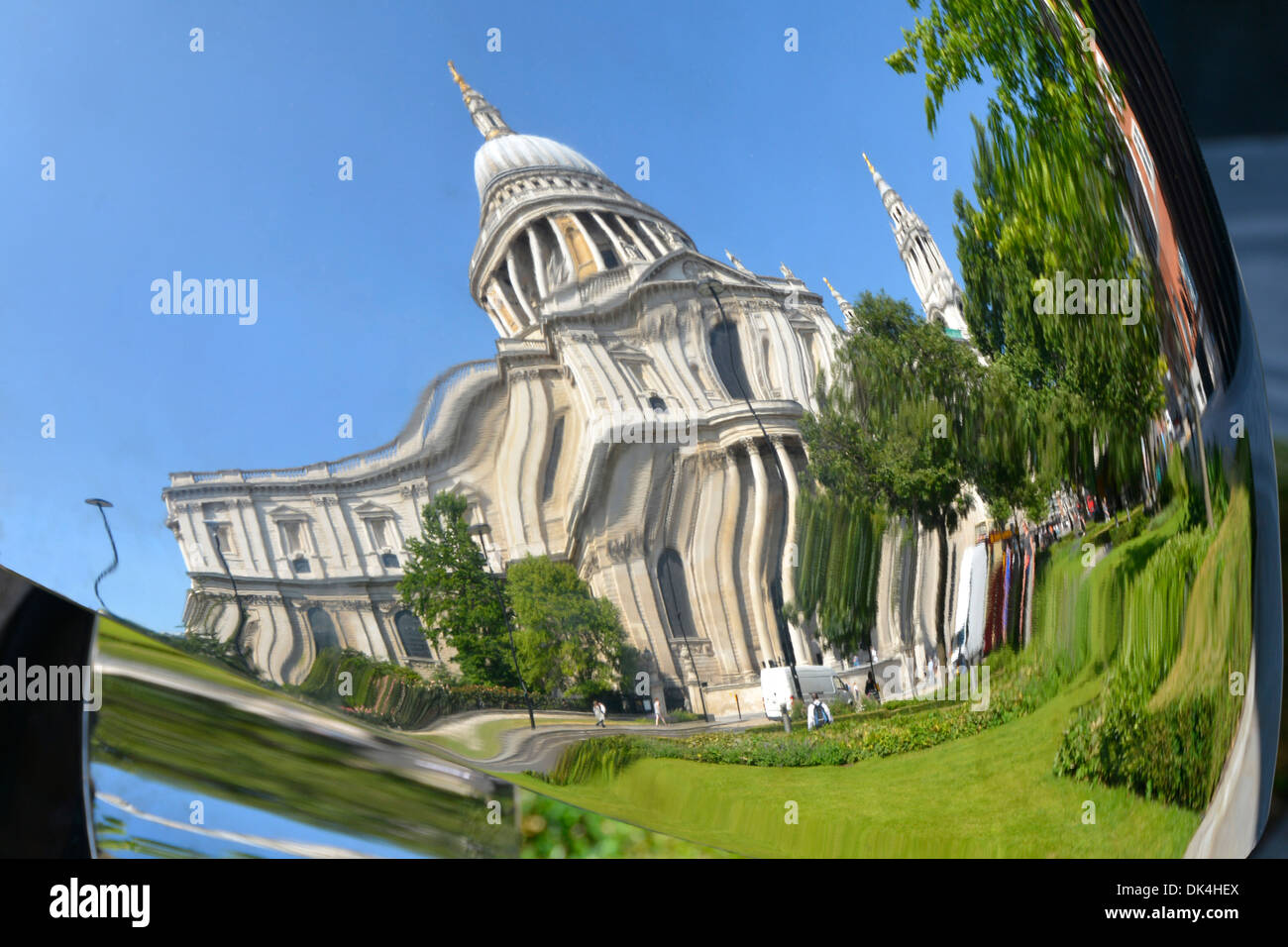 Distorted images hi-res stock photography and images - Alamy