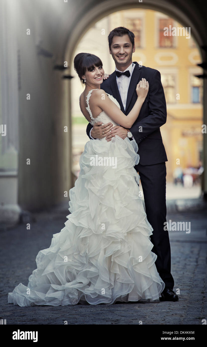 Love pose hi-res stock photography and images - Alamy