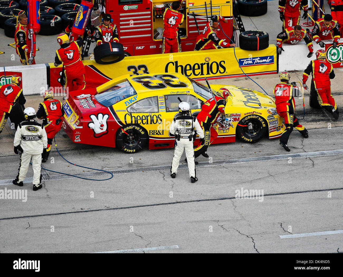 Hamburger helper hi-res stock photography and images - Alamy