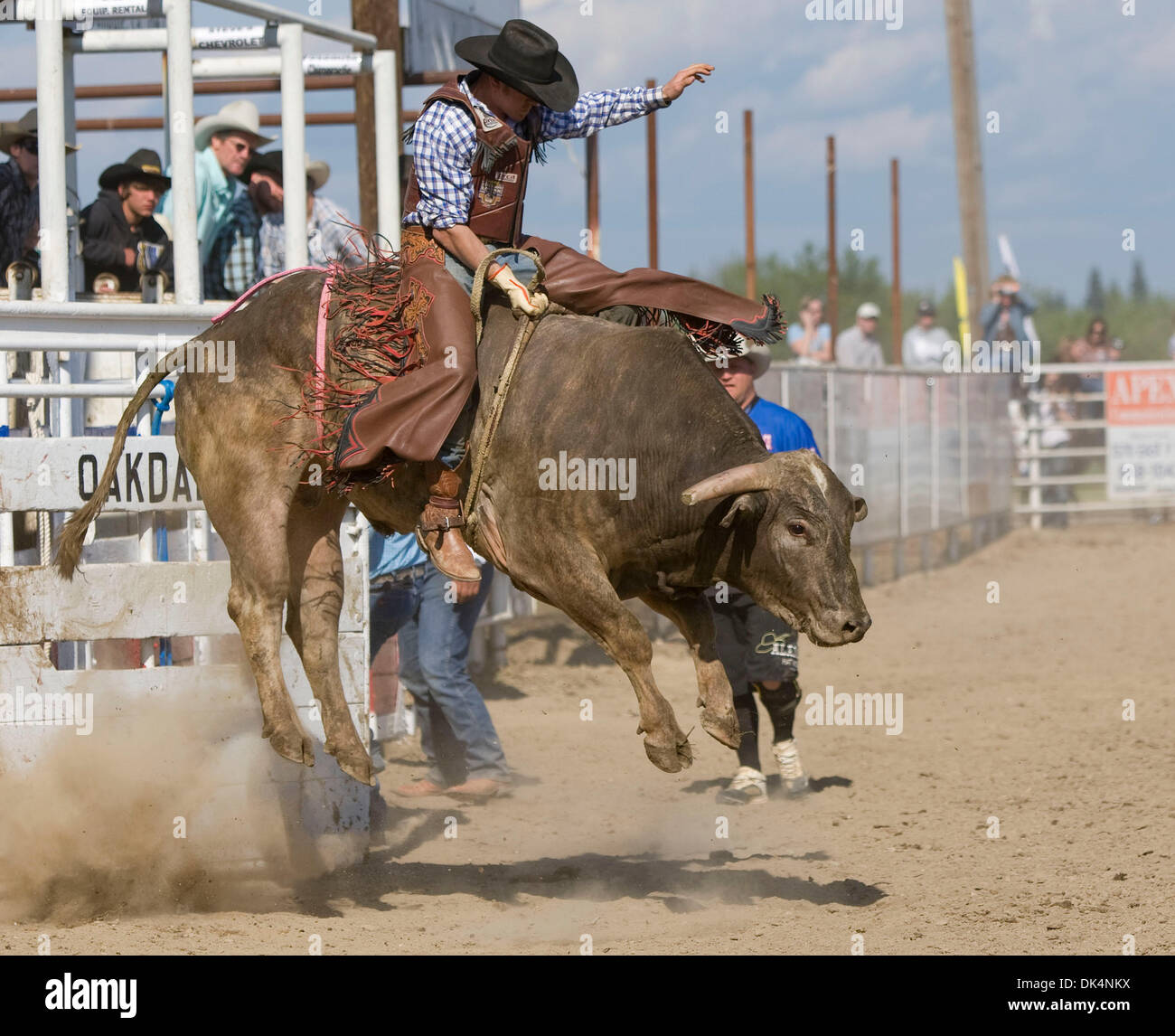 Apr. 9, 2011 - Oakdale, California, U.S. - BUBBA JAY FOSCALINA gives ...