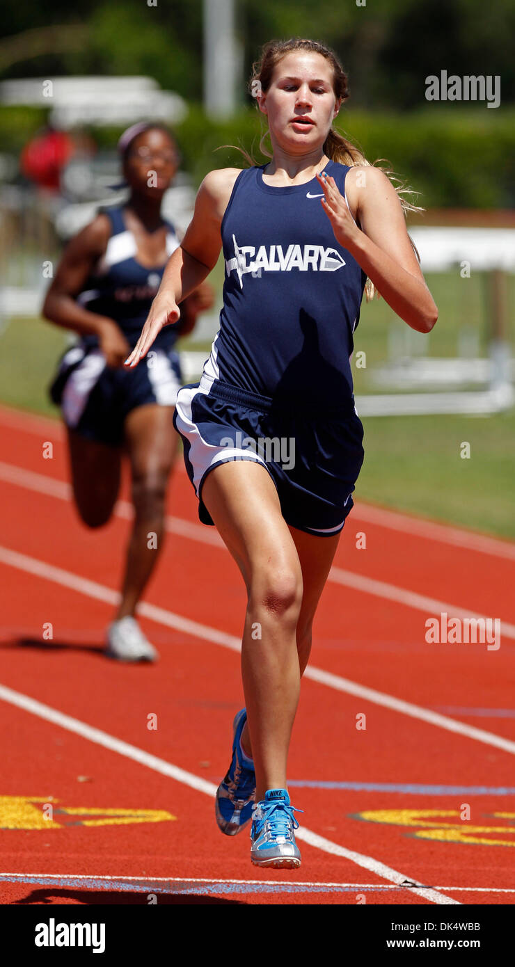 9 track hi-res stock photography and images - Alamy