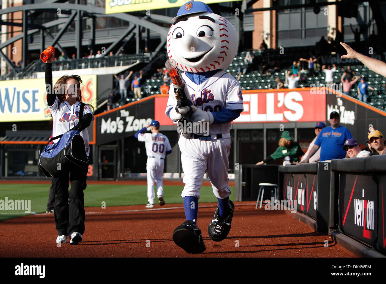 New york mets mascot mr met hi-res stock photography and images - Alamy