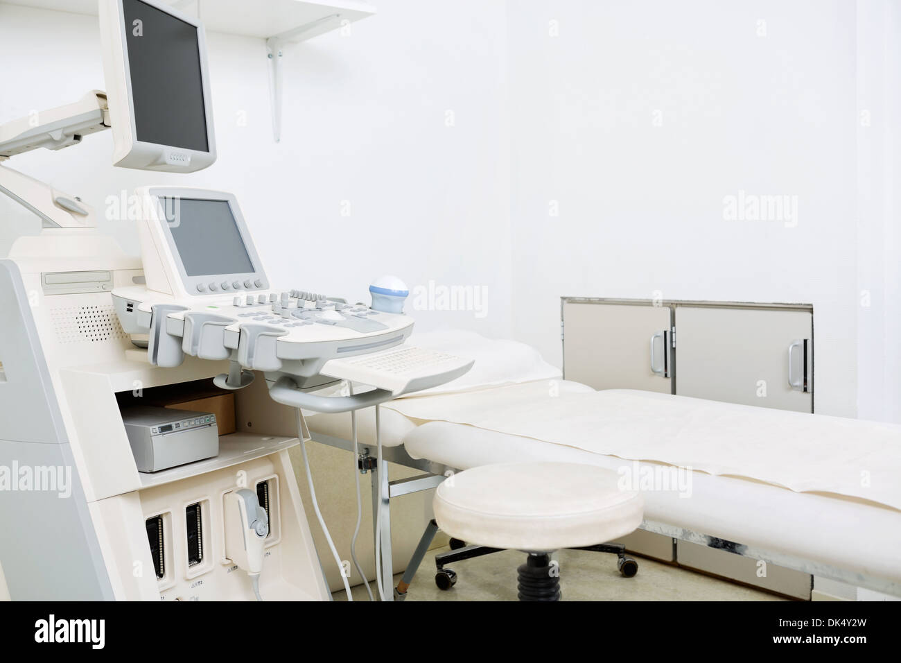 Medical Room With Ultrasound Machine In Clinic Stock Photo - Alamy