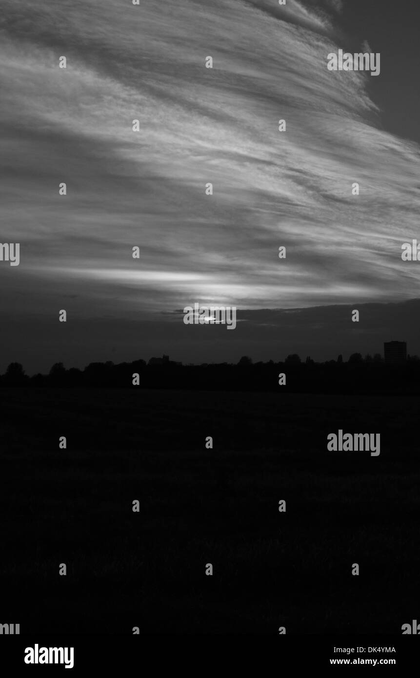 Dark foreground hi-res stock photography and images - Alamy