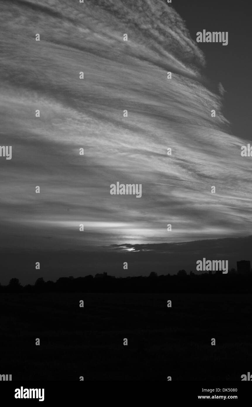 Stormfront hi-res stock photography and images - Alamy