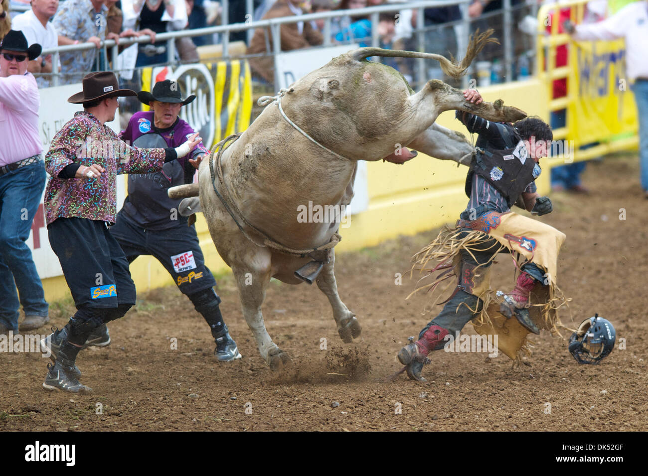 Apr. 17, 2011 - Red Bluff, California, U.S - Bull fighters Eric Layton ...