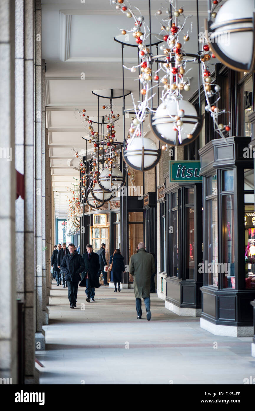 Bishopsgate road hi-res stock photography and images - Alamy