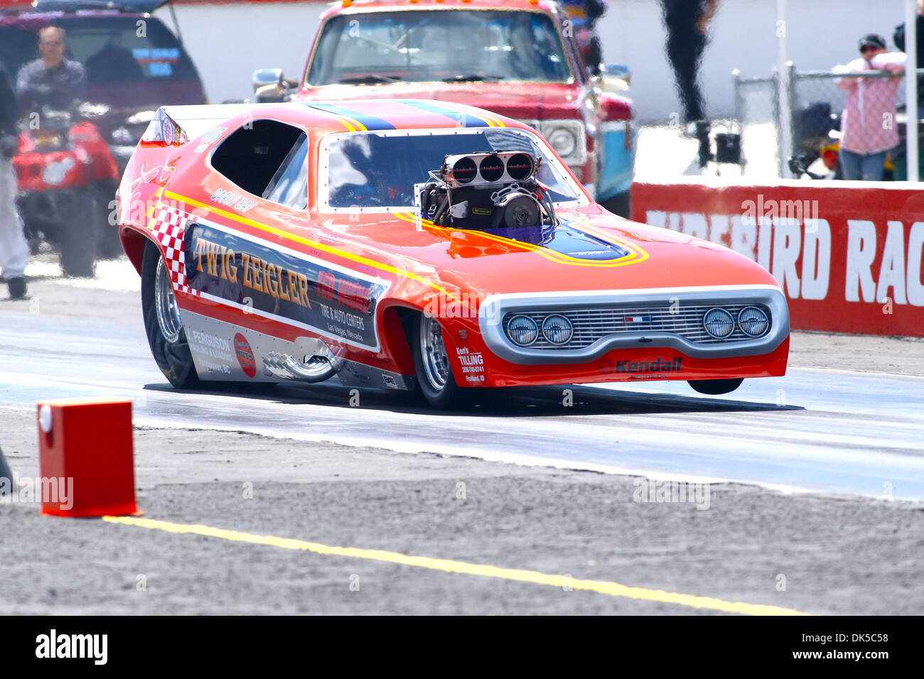 April 30, 2011 - Eagle, Idaho, United States of America - NHRA nitro ...