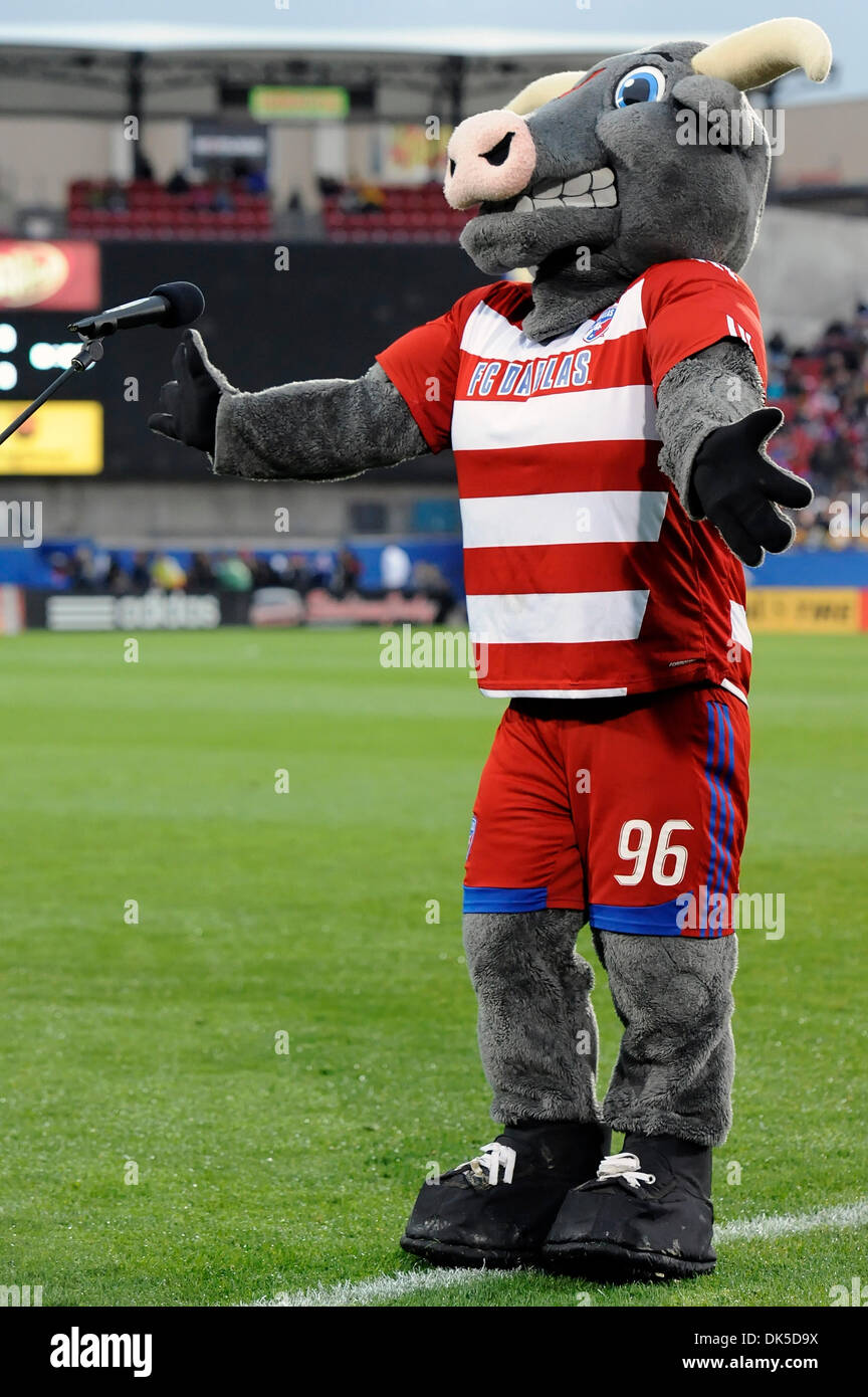 May 1, 2011 - Frisco, Texas, U.S - FC Dallas mascot Hopper fires up the ...