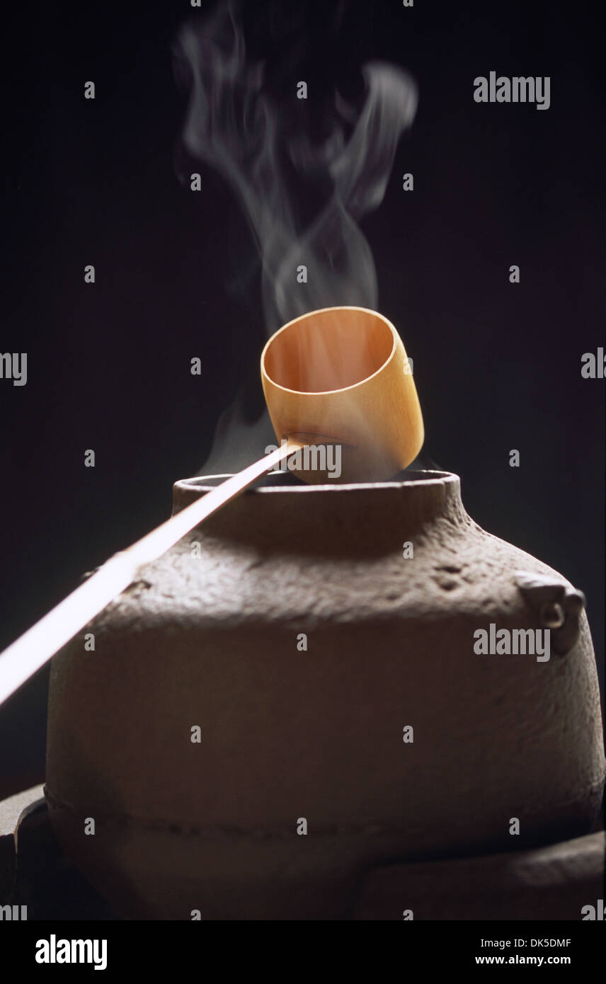 Okama hi-res stock photography and images - Alamy