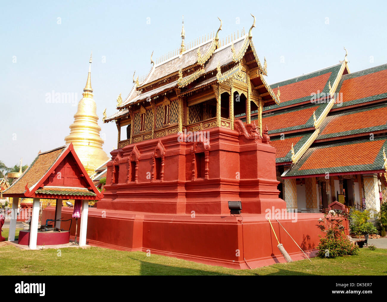 Wat phra that hariphunchai ,Lamphun,Thailand Stock Photo - Alamy