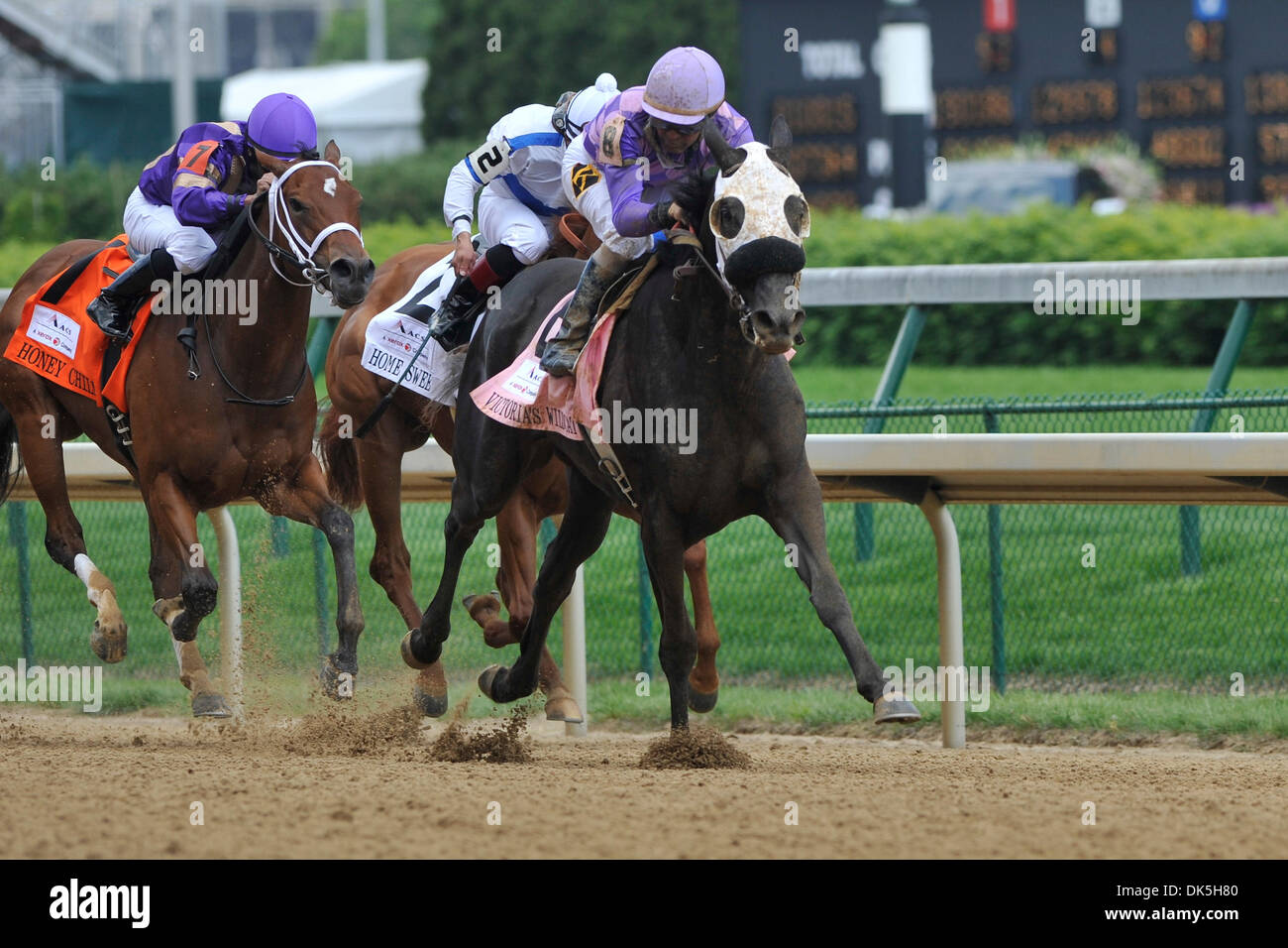 May 6, 2011 - Louisville, Kentucky, U.S. - Jockey Kent Desormeaux on ...