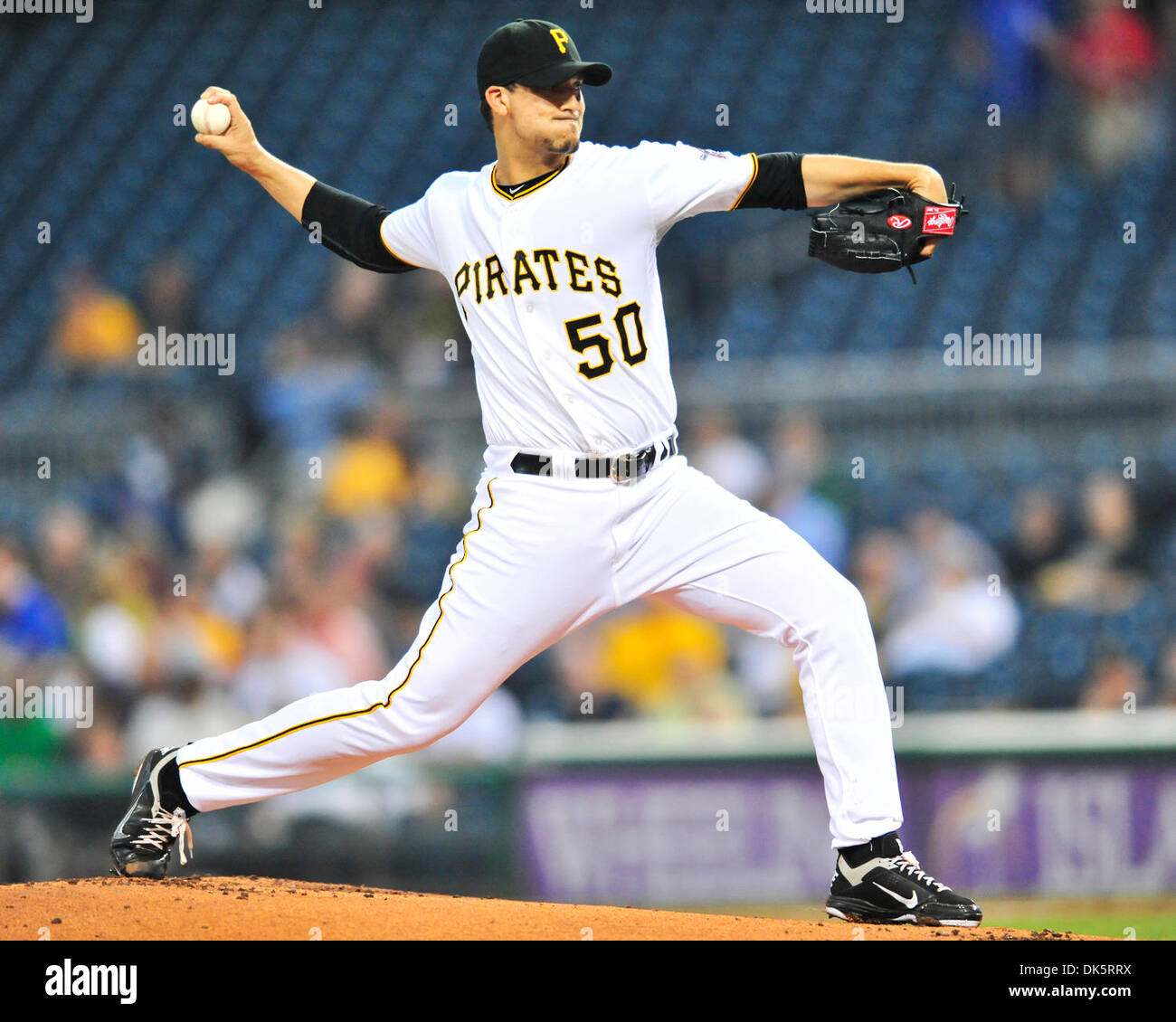 Pittsburgh rain hi-res stock photography and images - Alamy