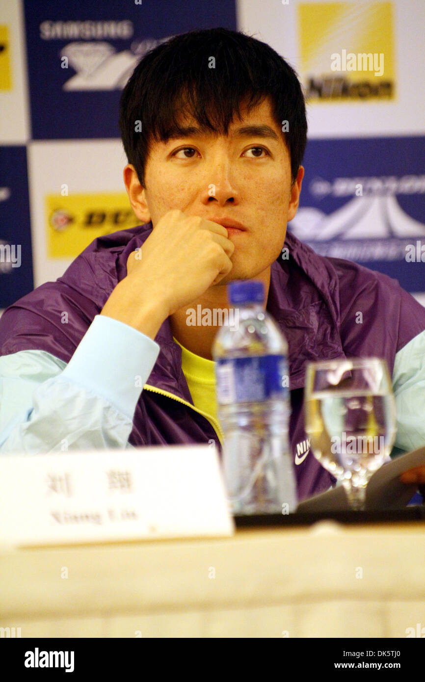 Liu xiang chinese track field hi-res stock photography and images - Alamy