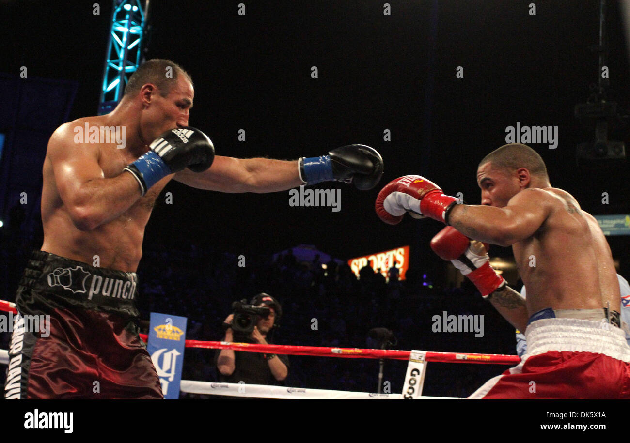 Wba super middleweight title hi-res stock photography and images - Alamy