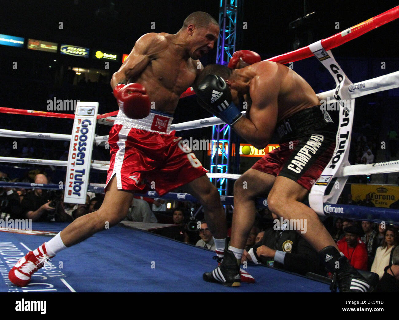 Wba super middleweight title hi-res stock photography and images - Alamy