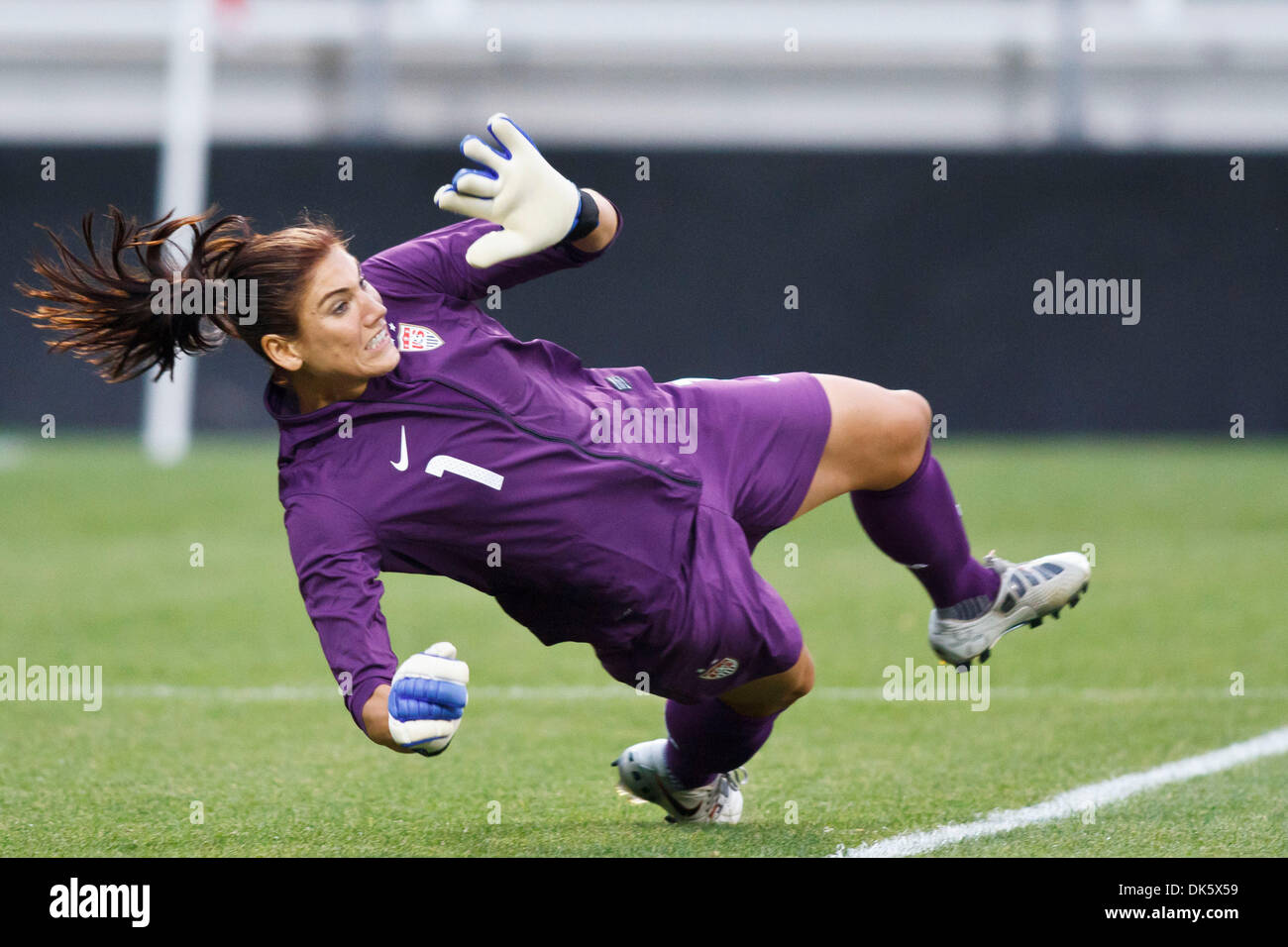 May 14, 2011 - Columbus, Ohio, U.S - Goalkeeper Hope Solo (#1) of the ...