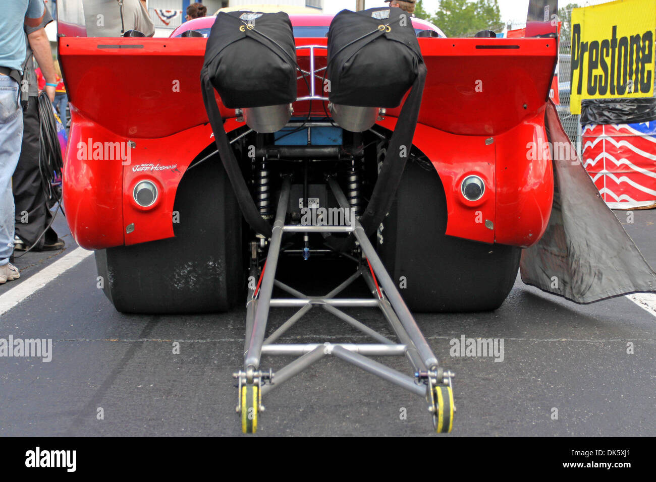 May 15, 2011 - Commerce, Georgia, U.S - Funny car waits short of the ...