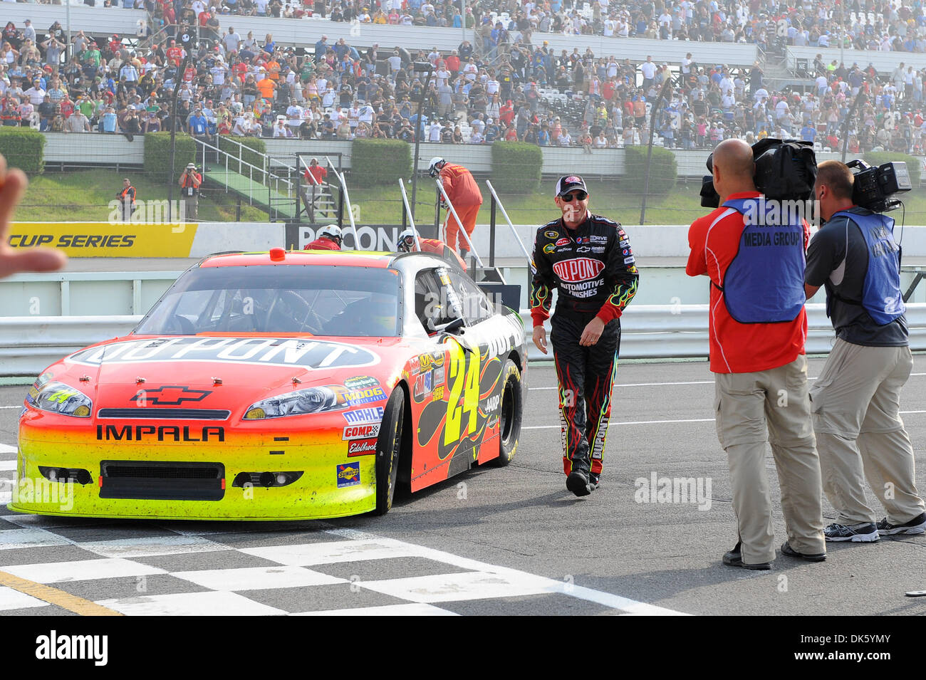Dupont race car hi-res stock photography and images - Alamy