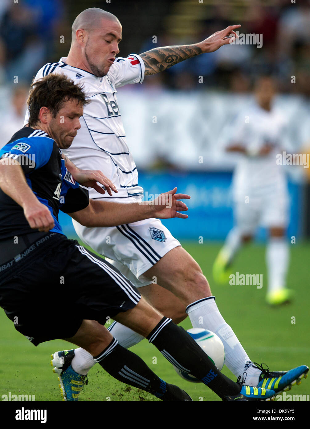 July 20, 2011 - Santa Clara, California, U.S - Earthquakes defender ...